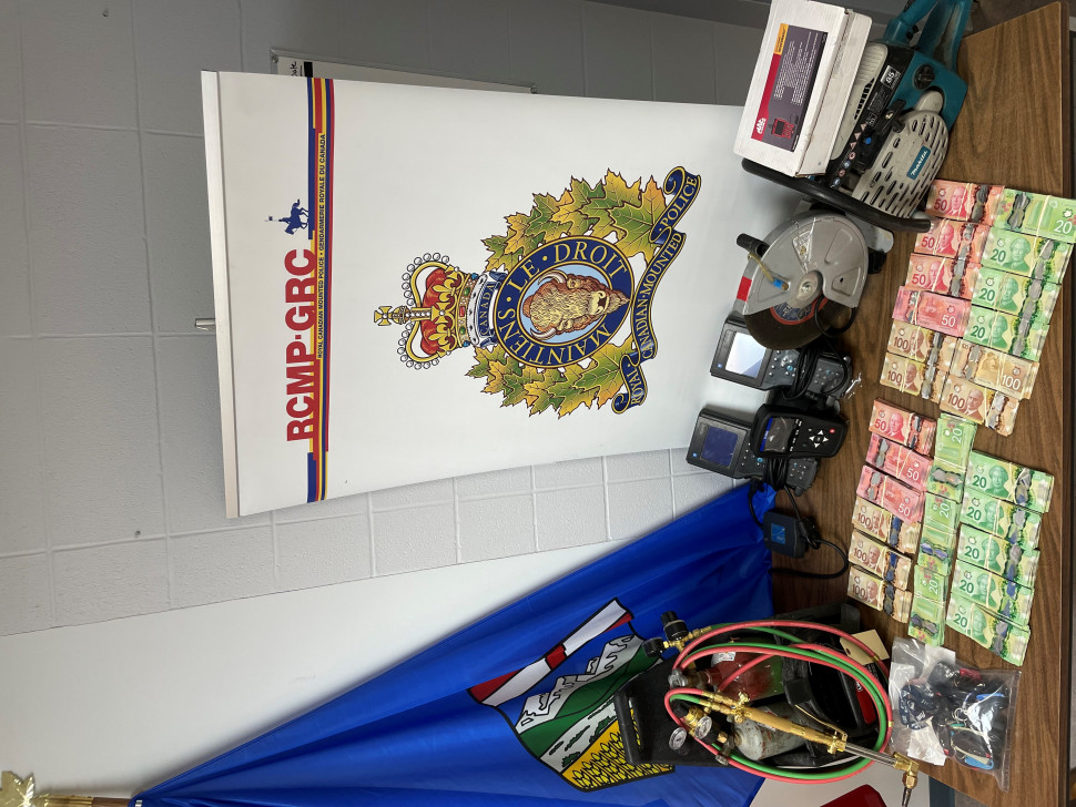 Rcmp Southern Alberta District Crime Reduction Unit Arrest And Charge Three For Break And Enter 5475