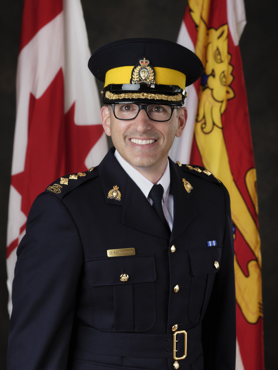 Commanding Officer For Prince Edward Island Rcmp Officially Sworn In Royal Canadian Mounted Police 8578